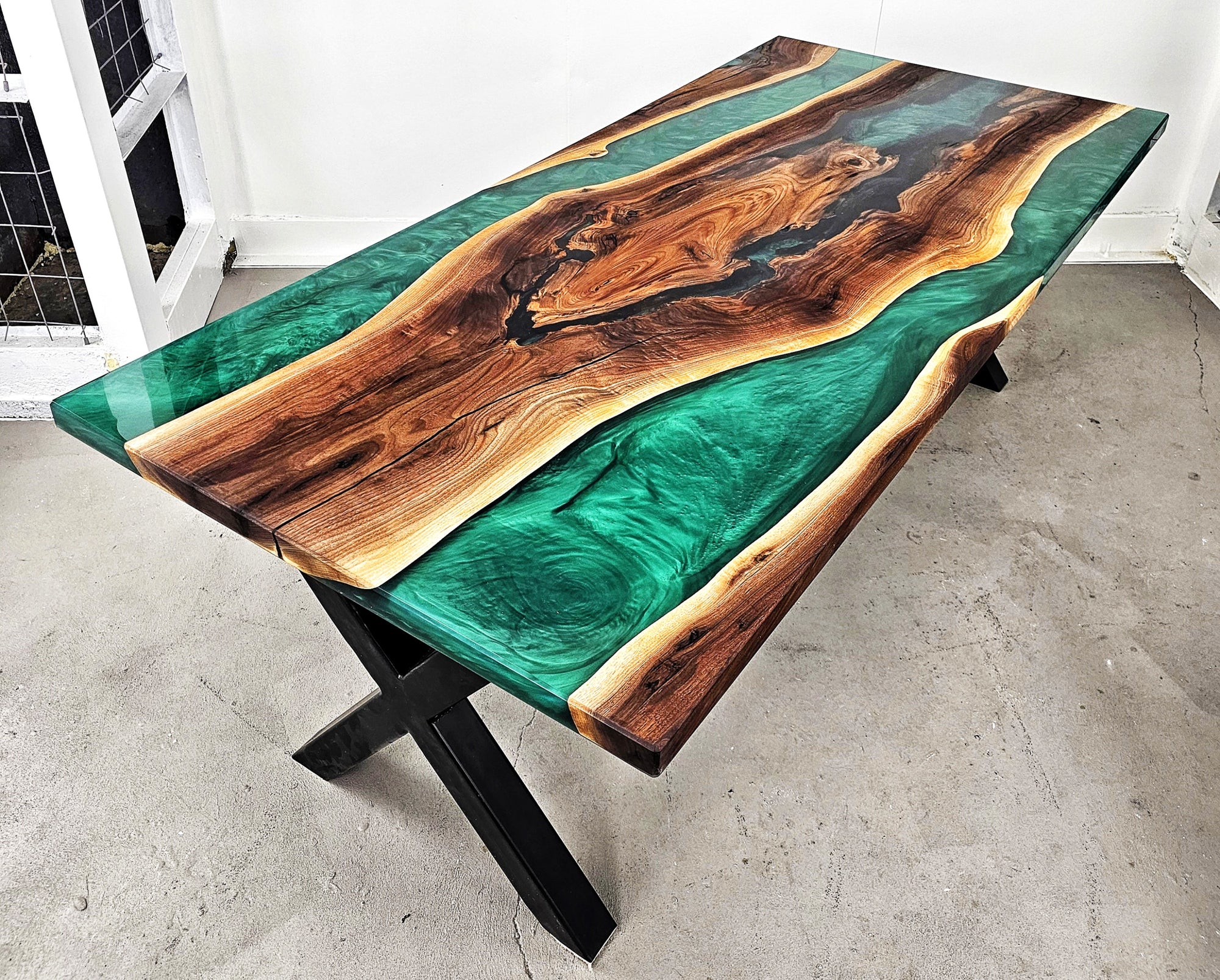 Dining Tables - Create Your Custom Size – Backyard Resin
