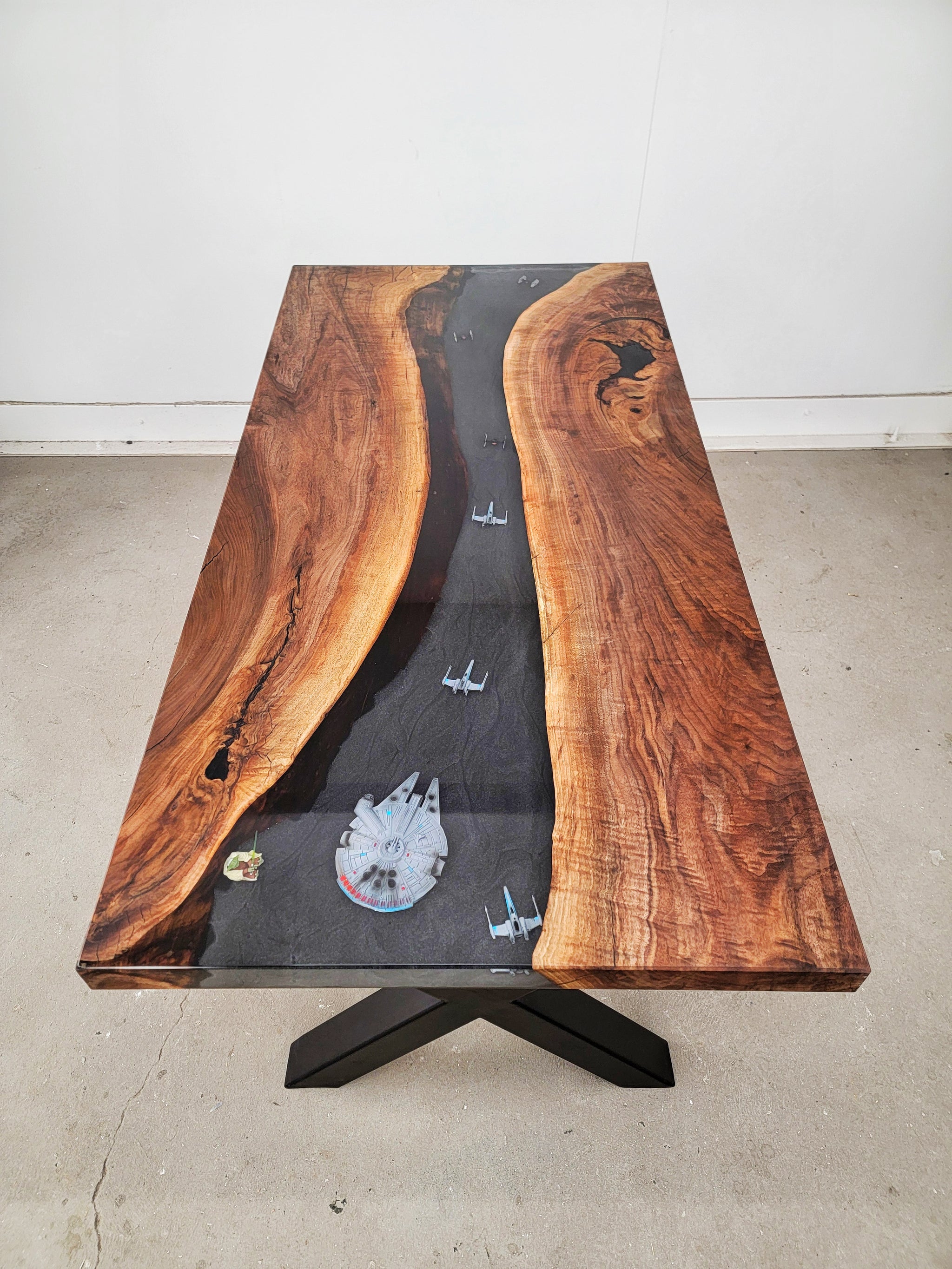 Star Wars Table: Deep Space Edition – Backyard Resin
